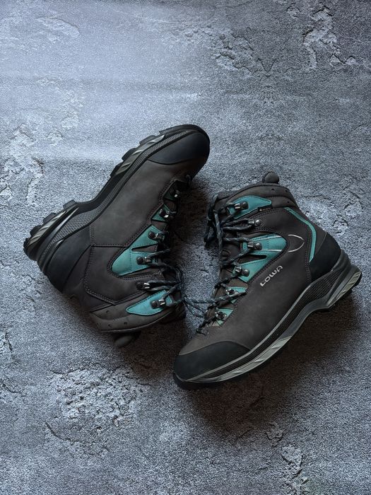 Трекінгові черевики Lowa Mauria Evo GTX: 1 599 грн. - Трекінгові ...