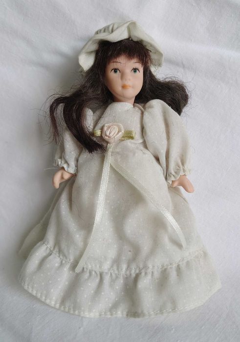 Lalka porcelanowa Warszawa Bielany • OLX.pl