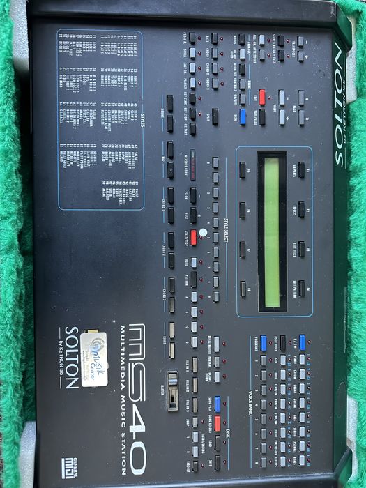 Caixa de ritmos Ketron MS40 da Solton com caixa inclúdia. Viseu • OLX Portugal