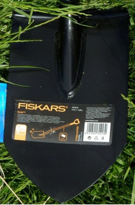 Лопата штикова Fiskars Solid 131413 (1003455) Нова в Наявності без Пре: 829 грн. - Садовий ...