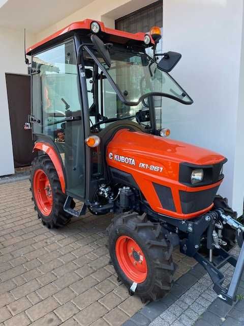 Traktor ciągnik Ek1-261 z kabiną Naglak. Trzy cylindry SKC Podtrzcianna ...