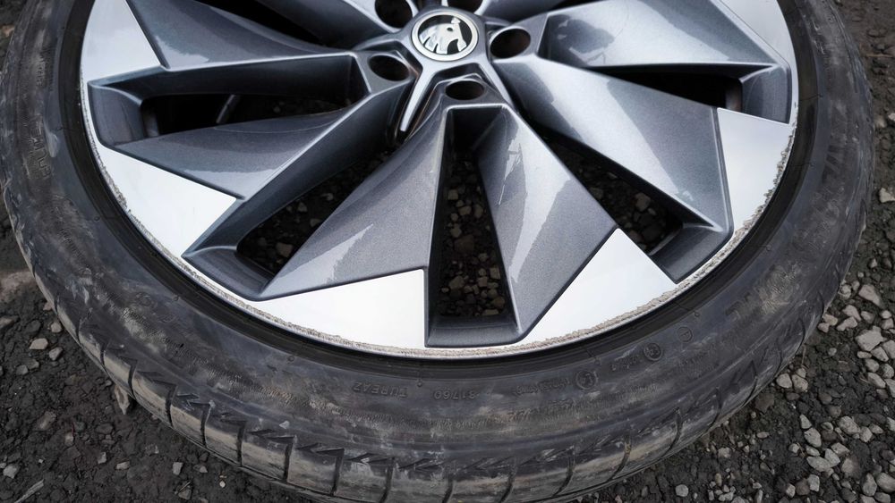 Koła Skoda Enyaq IV Kodiaq GT Superb Scout 21 cali 5x112 ET42 255/40 ...