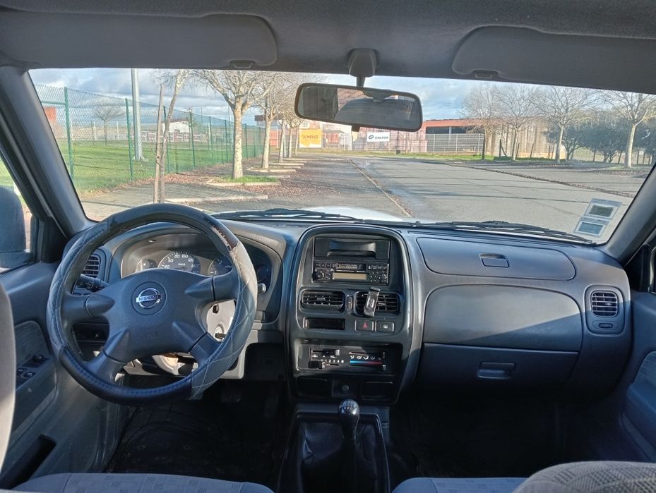 Nissan D22 de 2002 de 5l em óptimo estado Alvito • OLX.pt