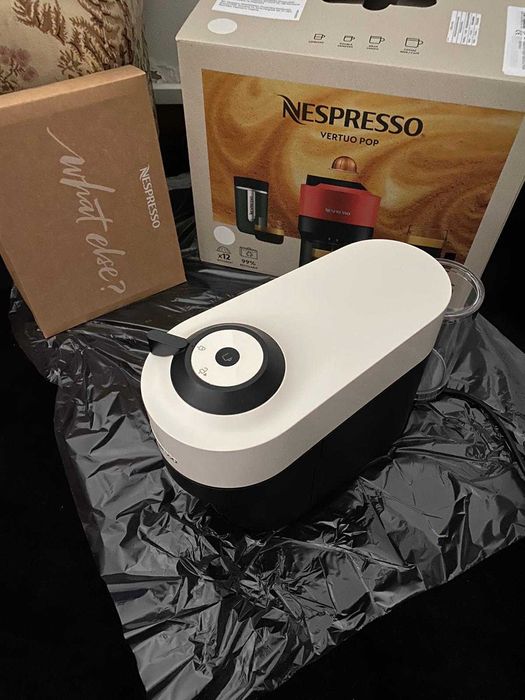 Maquina de Café Nespresso Verto POP (Branca) Amor • OLX Portugal