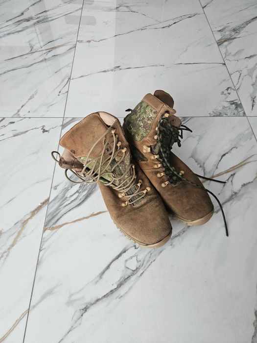 Buty Helikon-Tex Mojave Desert Coyote/PenCott™ GreenZone Marki • OLX.pl
