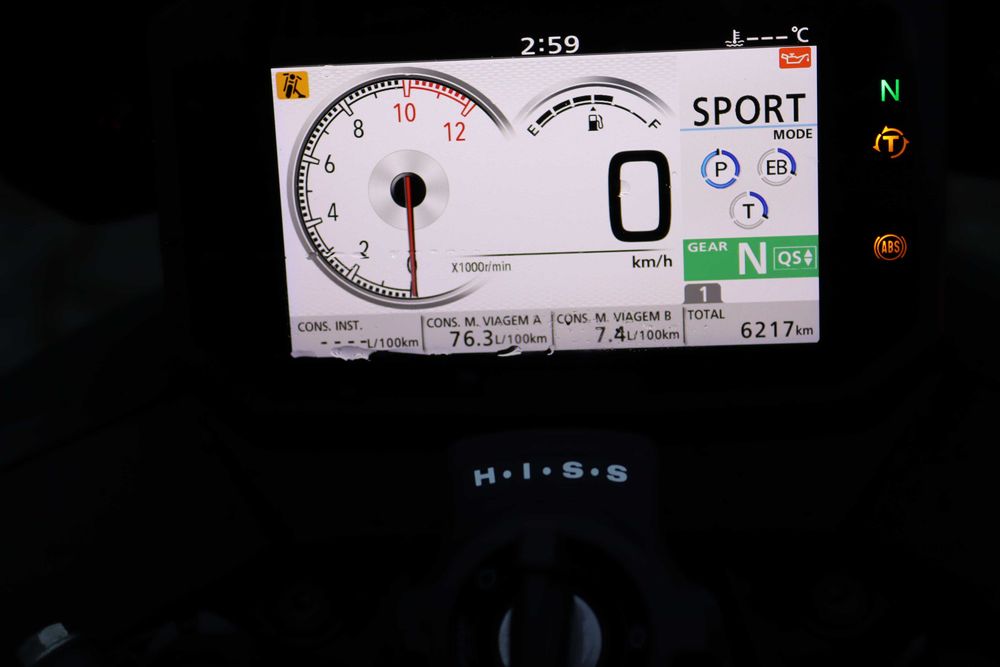 Honda Hornet 750 (6kkm) Semi nova Vieira de Leiria • OLX.pt