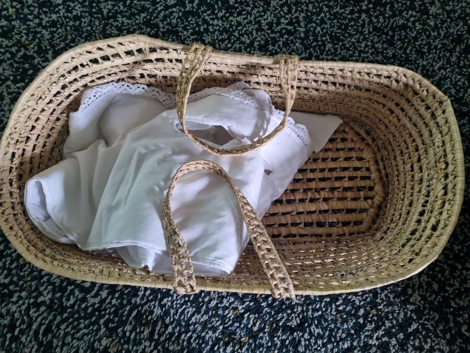 Alcofa Palha C/ Colchão e forro usado 2 Vezes faço Entrega domicílio ...