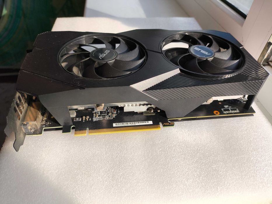 Видеокарта Asus RTX 2070 / CMP 40HX 8gb ddr6: 4 299 грн. - Комплектуючі ...