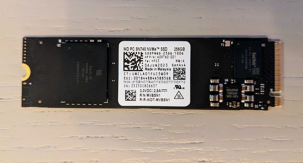 Нова SSD WD SN740 M.2 256gb Pci-E 4.0 (NVMe ссд): 699 грн ...