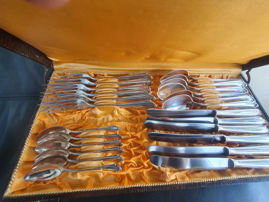 Niemieckie sztućce srebrne próba 800 idealny komplet 30 sztuk na 6 os ...