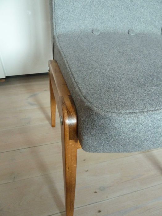 Krzesło AGA po renowacji, PRL Łódź Bałuty • OLX.pl