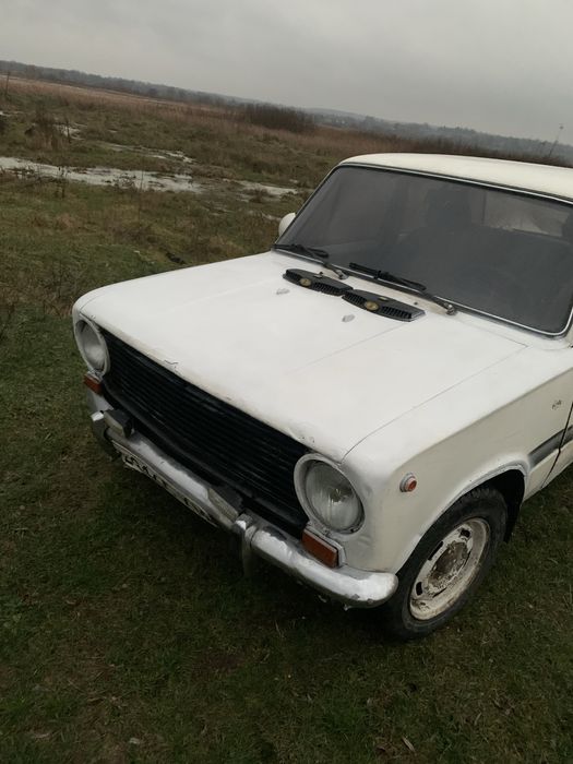 Ваз 2101 продам 380: 320 $ - ВАЗ Митківці на Olx