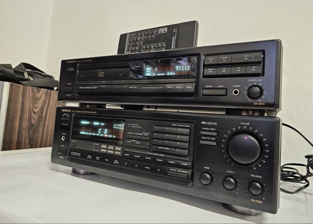Pilot! Amplituner Onkyo TX-7830/ Odtwarzacz CD Onkyo DX -6810 Bytom ... Pilot! Amplituner Onkyo TX-7830/ Odtwarzacz CD Onkyo DX -6810 Bytom ...