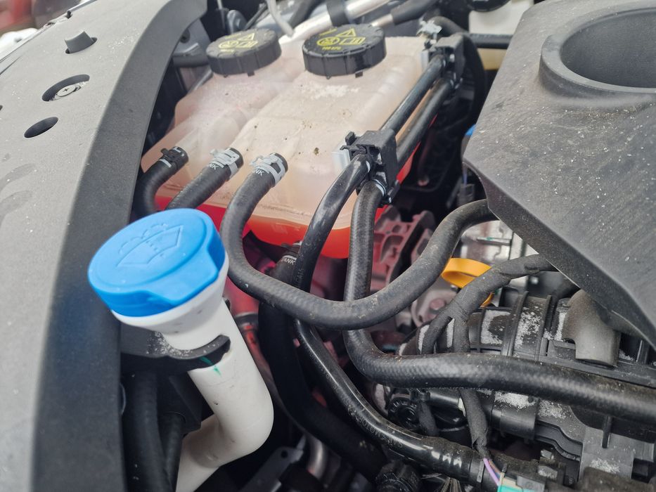 MG HS 1.5 beznyna automat . Anglik 19' LED kamery tablet 25 rok ...