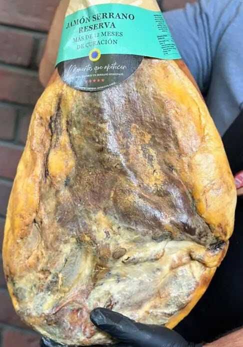 Хамон Serrano Reserva 6,5кг: 3 900 грн. - Продукти харчування / напої Львів на Olx