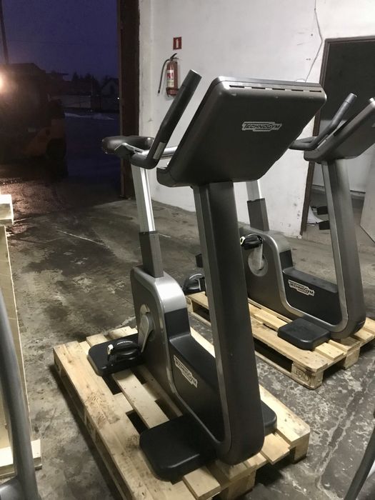 Rower technogym Artis Miechów • OLX.pl