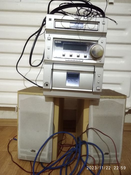 Музичний центр JVC CA-UXP5R: 1 200 грн. - Музичні центри Київ на Olx