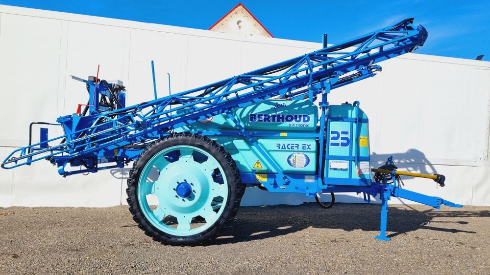 Opryskiwacz Berthoud Racer EX plus 21/18m/12m 2500l 6 Sekcji Okazja ...