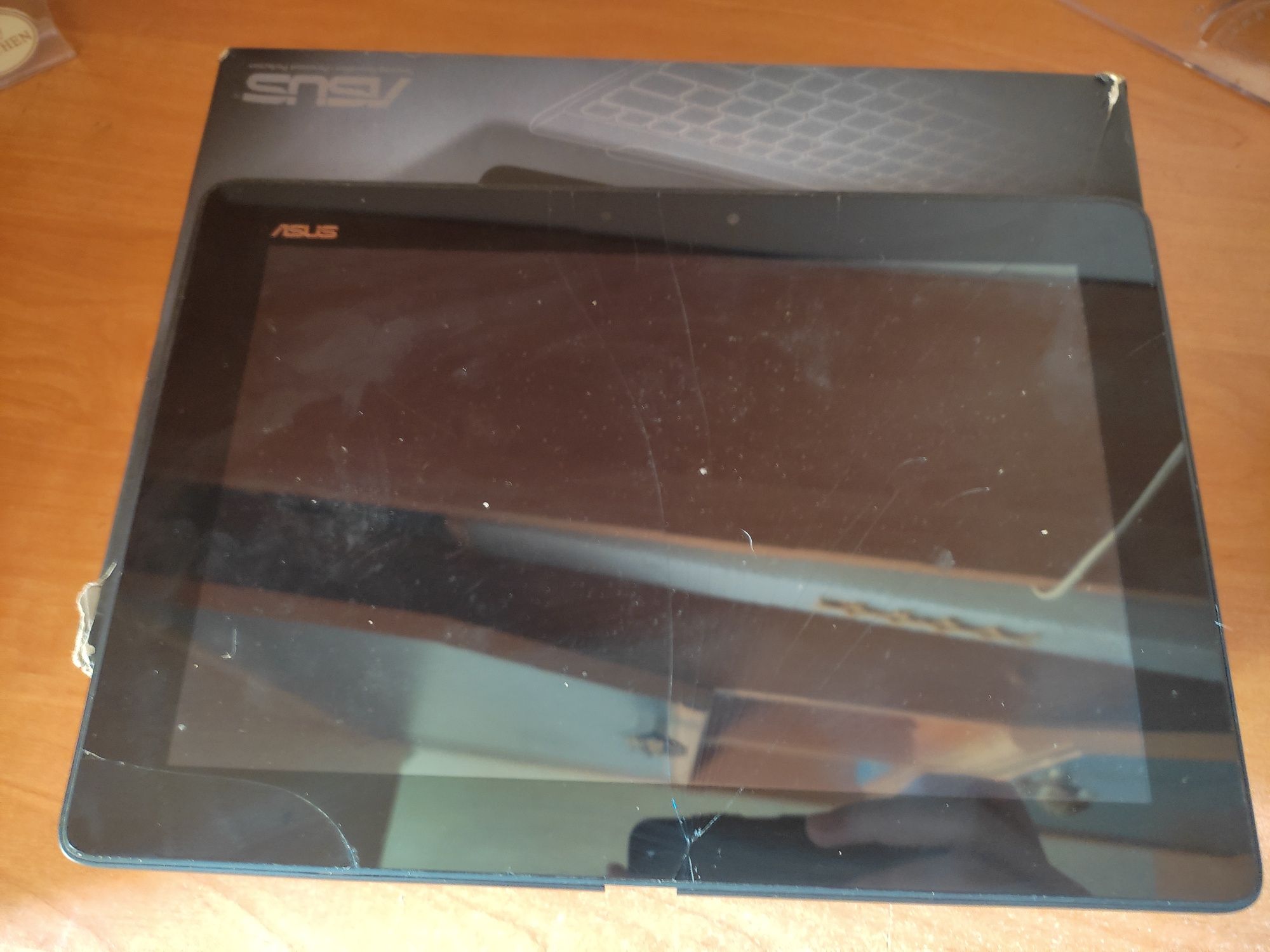 Сломаный планшет Asus.: 1 000 грн. - Планшетні комп'ютери Київ на Olx