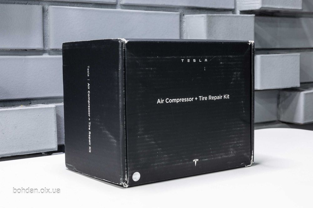 Tesla Air Compressor + Tire Repair Kit 3.0: 5 100 грн. - Автонасоси ...
