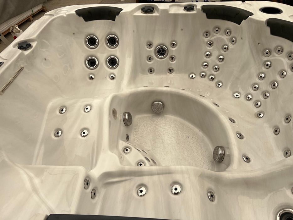 Jacuzzi ogrodowe premium Balboa 6 os/ Masaż wodny + powietrzny/LED ...