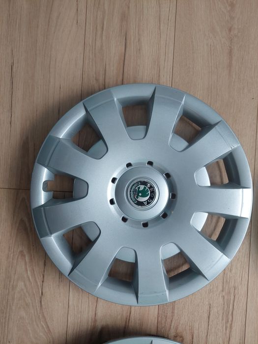 Kołpaki Skoda Octavia II III Super B2 Yeti Rapid 16 cali Staszów • OLX.pl