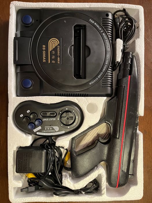 Consola Famicom clone terminator Charneca De Caparica E Sobreda • OLX ...