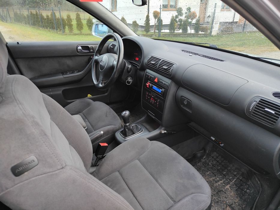 Audi A3 1.9 TDI 130 km S-Line 5 drzwi Alcantara Luzino • OLX.pl