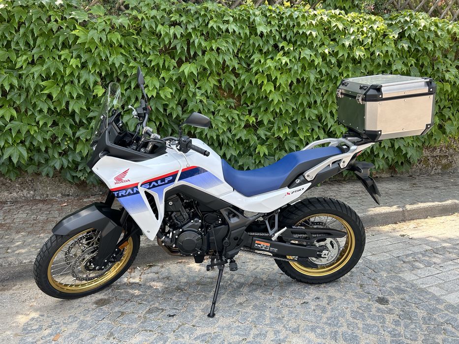 Honda Transalp 750 Canelas • OLX.pt