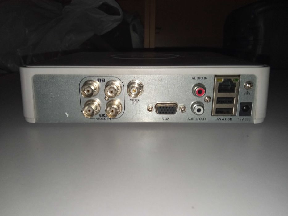 Аналоговый 4-канальный Видеорегистратор HIKVISION DS-7104HWI-S+HDD 1ТБ ...