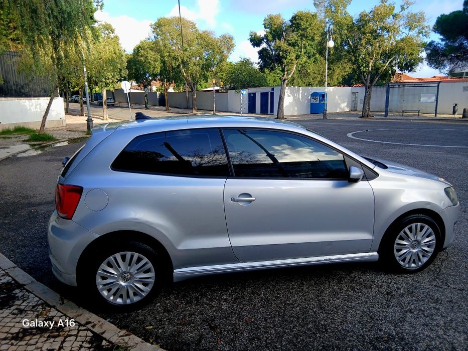 Vw polo 1.2 tdi 75cv BlueMotion 2012 Alcântara • OLX.pt