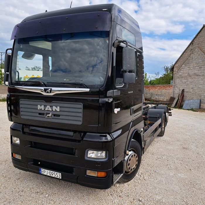 Samochód ciężarowy MAN TGA BDF Działoszyn • OLX.pl