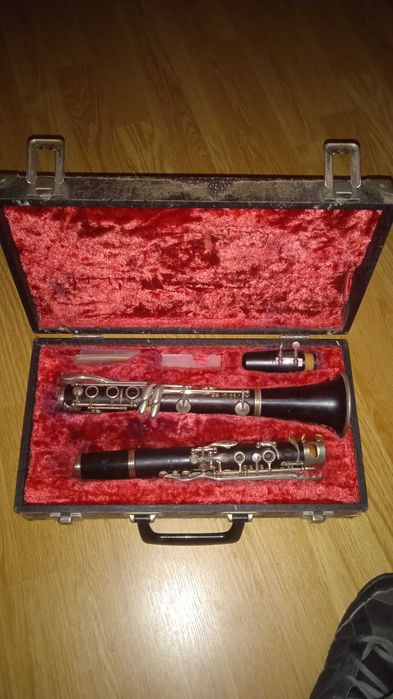 Clarinete musical Nelas • OLX.pt