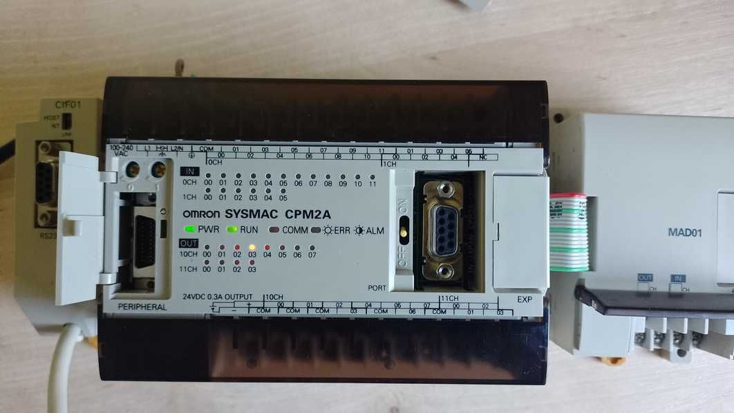 Sterownik PLC OMRON cpm2a-30CDR-A / cpm1a-MAD01 / cpm1-CIF01 Kramsk ... Sterownik PLC OMRON cpm2a-30CDR-A / cpm1a-MAD01 / cpm1-CIF01 Kramsk ...