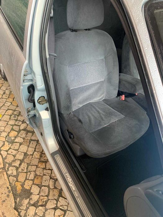 Renault megane classic 1.4 16v Ramada E Caneças • OLX.pt
