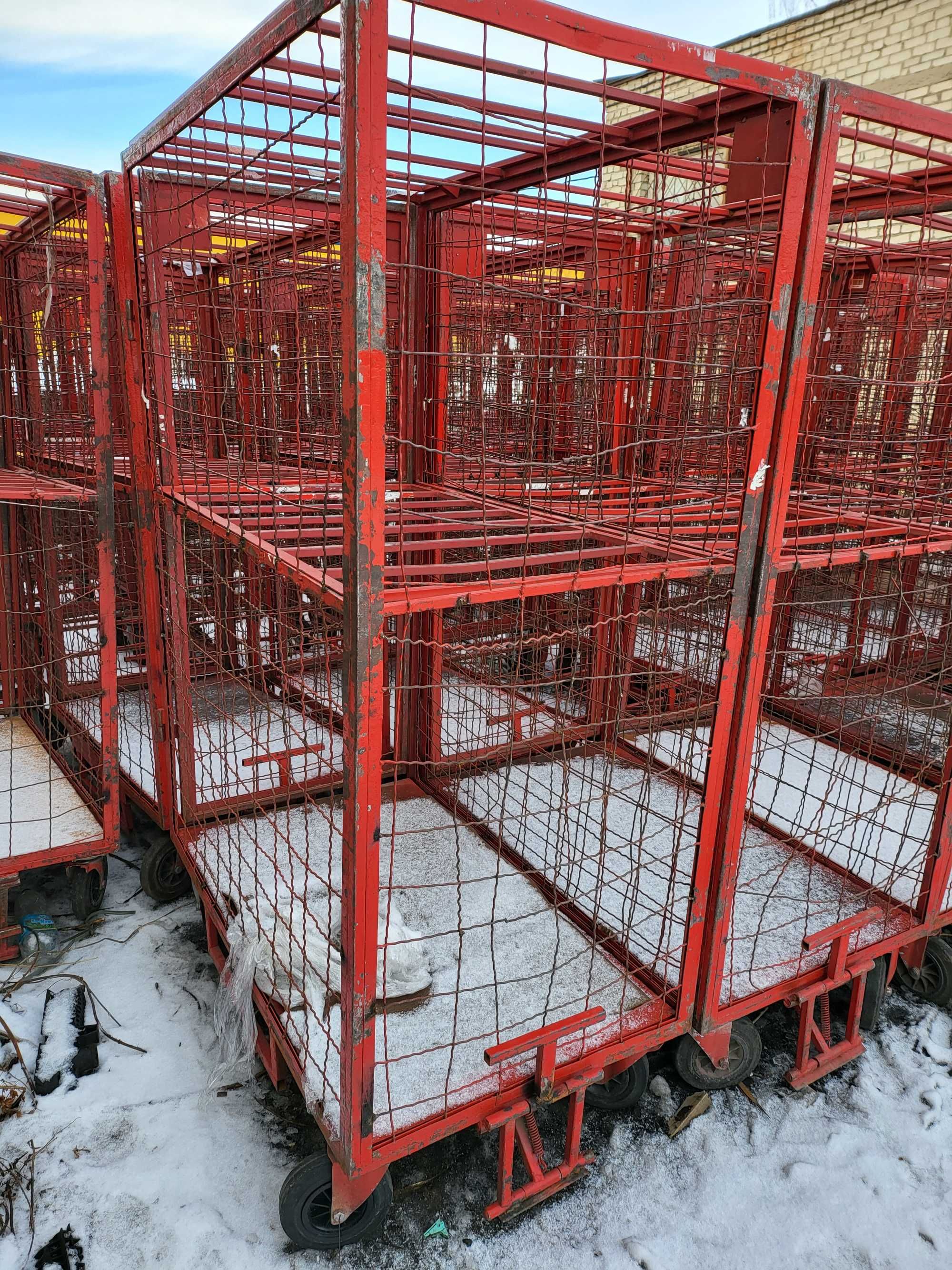 Візок металевий, клітка на колесах: 1 300 грн. - Інші товари для дому ...