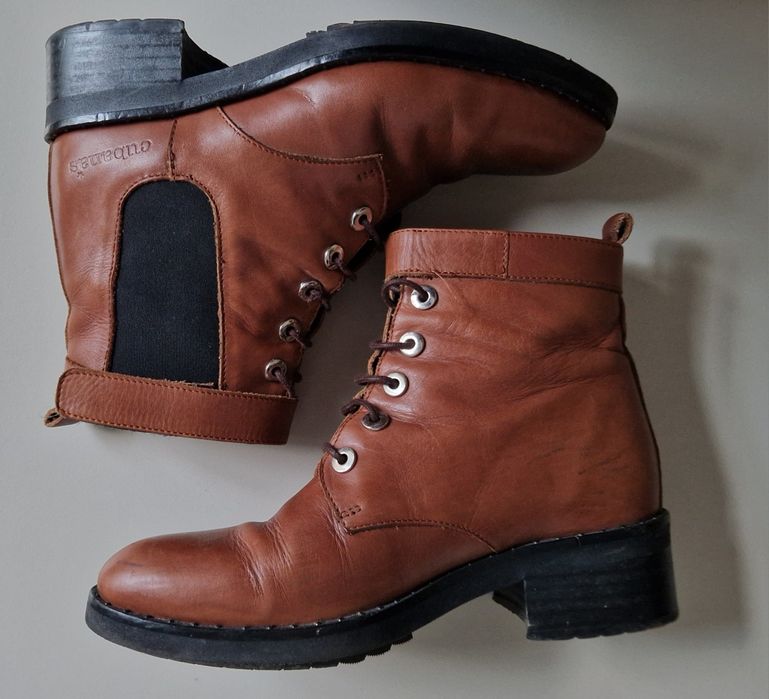 Botas Cubanas com Atacadores Avenidas Novas • OLX.pt