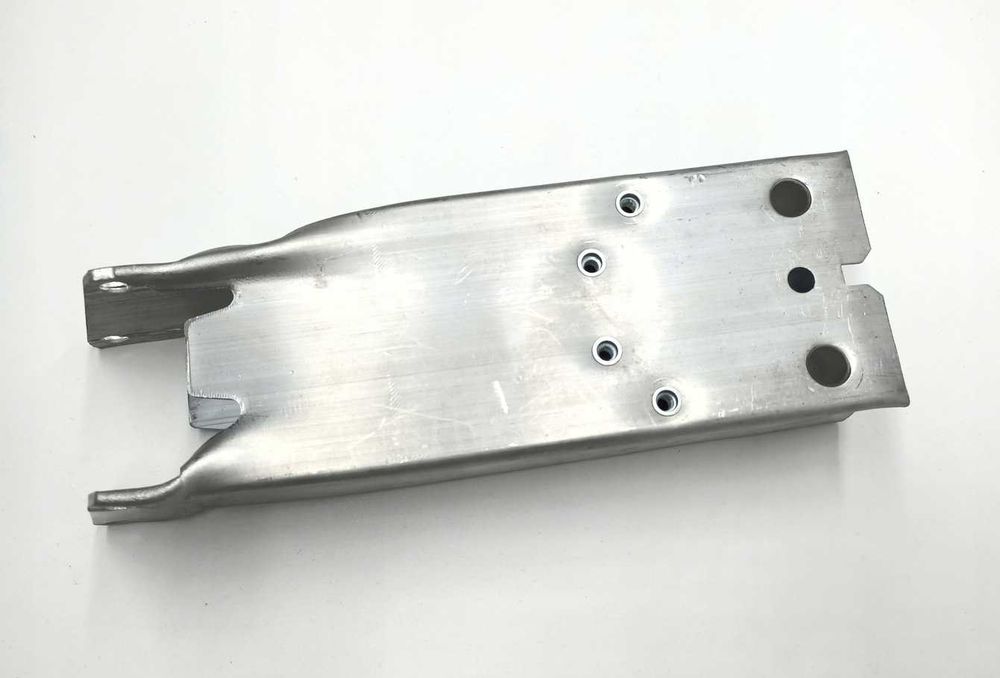 BMW X1 F48 X2 Кронштейн усилителя бампера левый 7406385 правый 7406386: ...