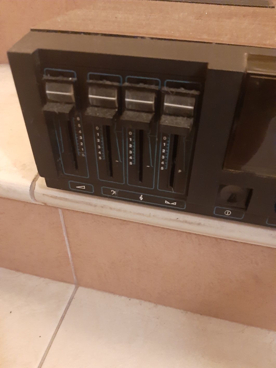 Radio unitra prl Radyjko vintage okleina skarby dziadka lata80te Unitr ... Radio unitra prl Radyjko vintage okleina skarby dziadka lata80te Unitr ...