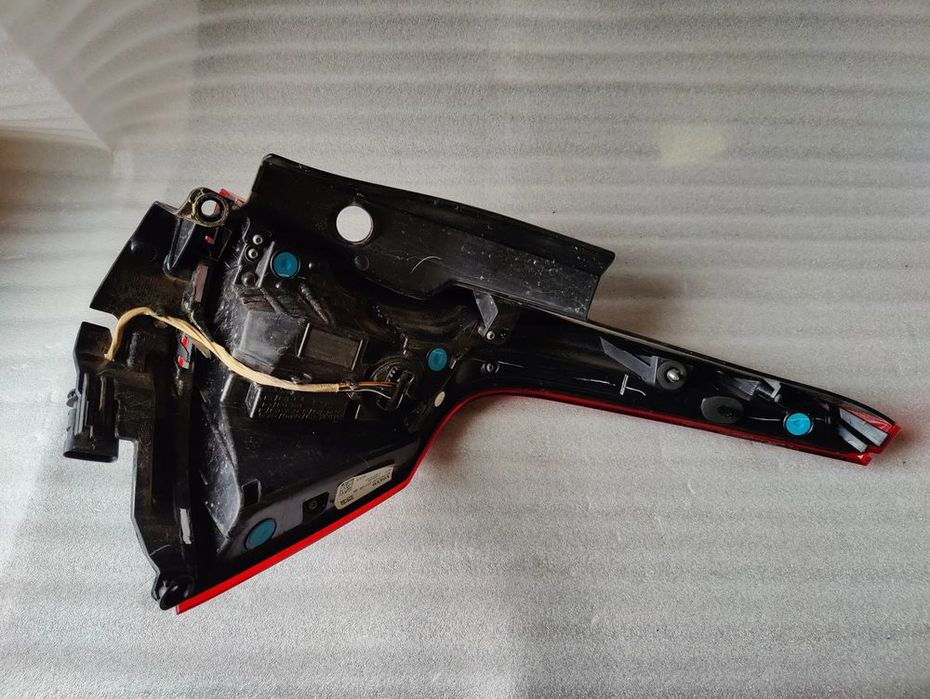 Volvo v60 ii lampa lewy tył 32291358 Nisko • OLX.pl