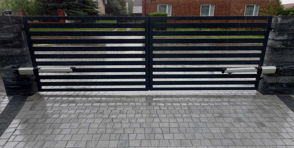 Brama wjazdowa dwuskrzydłowa 406cm x 130cm Częstochowa Grabówka • OLX.pl
