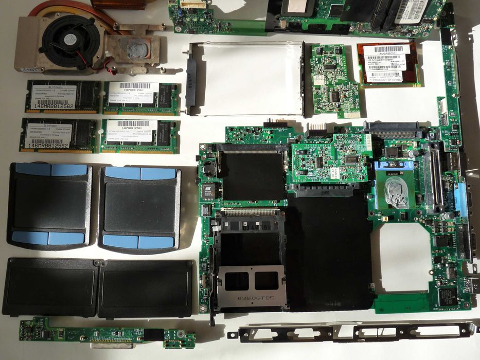 Compaq EVO N620C 1,5GHz 512MB RAM 14'' 1024x768 RS232 na części WAWA ...