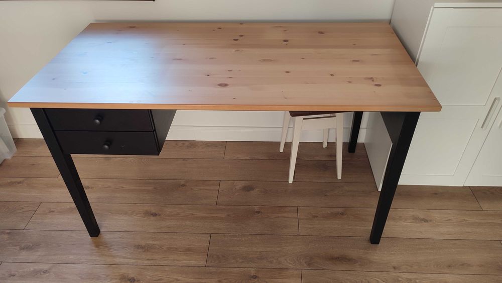 Biurko Arkelstorp Ikea 140 x 70 Łysomice • OLX.pl