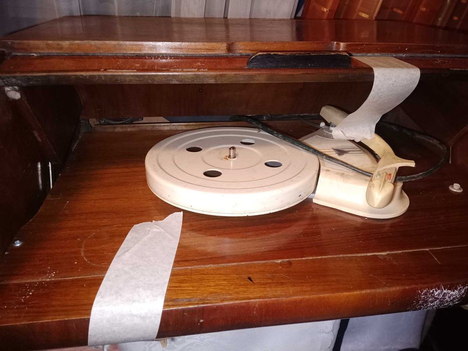 Stare radioodbiorniki, gramofony Kraków Mistrzejowice • OLX.pl