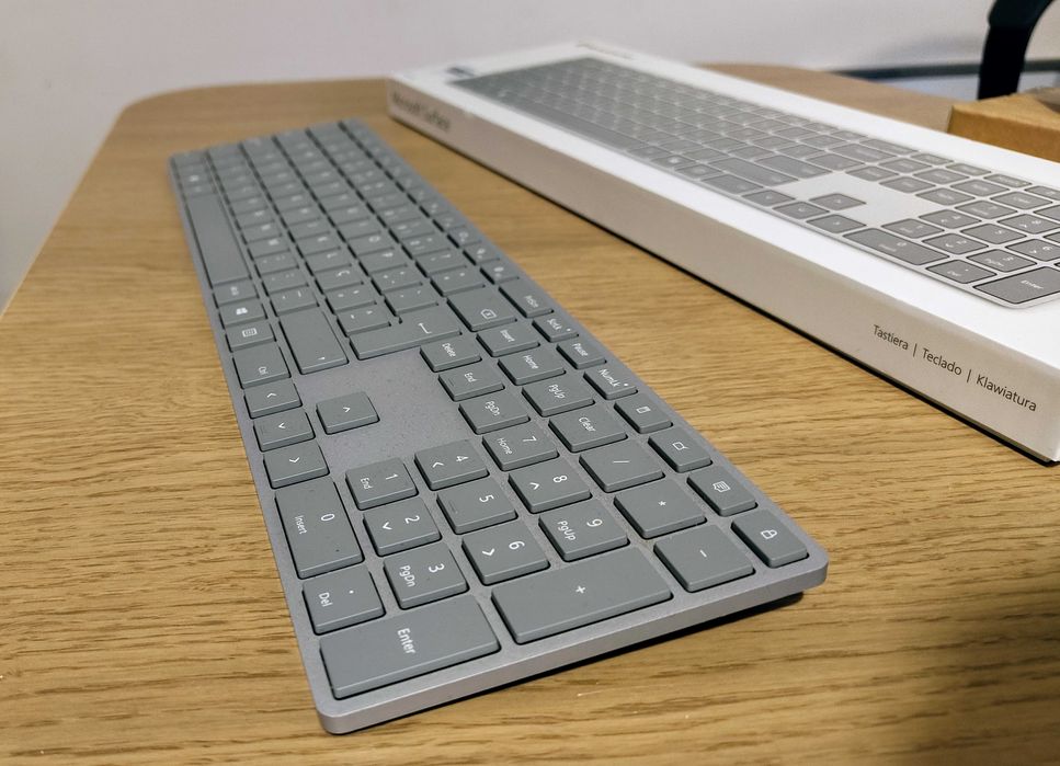 Teclado bluetooth Microsoft Surface keyboard (layout PT) Cascais E ...