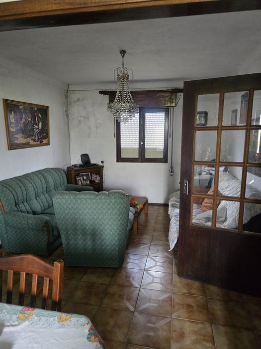 Casa para remodelação Aborim • OLX.pt