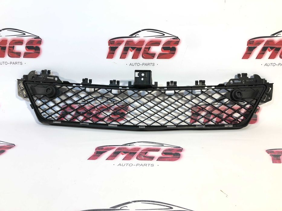 Grelha Parachoques MERCEDES CLASSE C W204 ORIGINAL São João de Ver ...