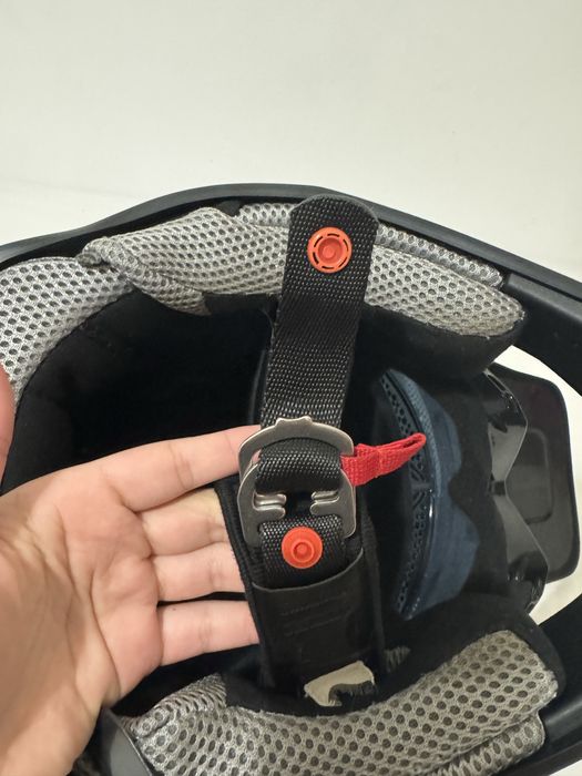 Capacete de motocross Thor Alvalade • OLX.pt