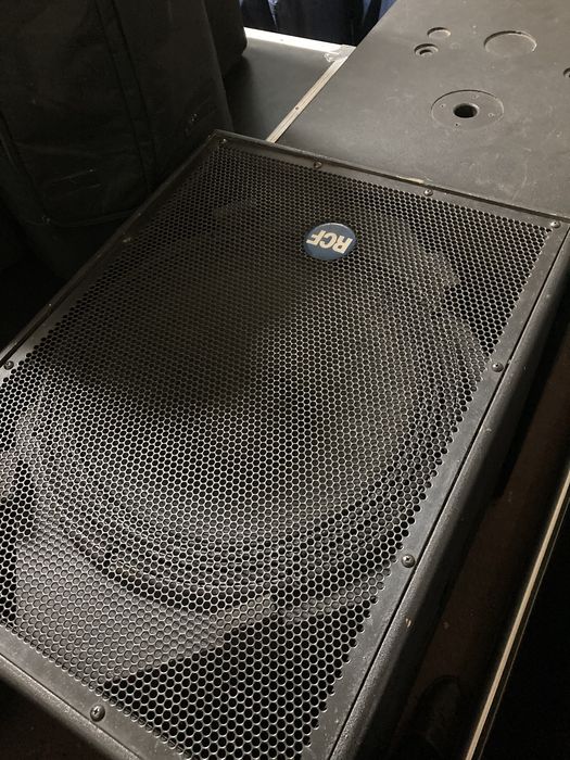 Subwoofer RCF 4PRO 8001 aktywne cena za 1 szt. Garbatka • OLX.pl