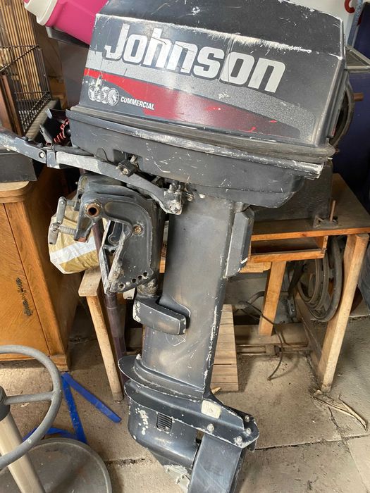 Silnik zaburtowy Johnson 25 na części Poddębice • OLX.pl